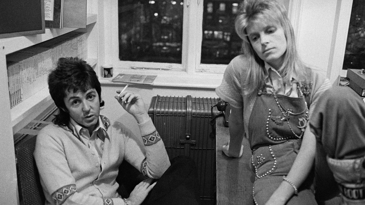 The Story Behind Paul McCartney’s First Post-Beatles Masterpiece ...